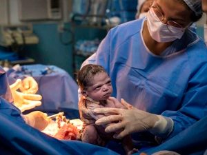 La historia del bebé enojado que se transformó en un meme internacional ...